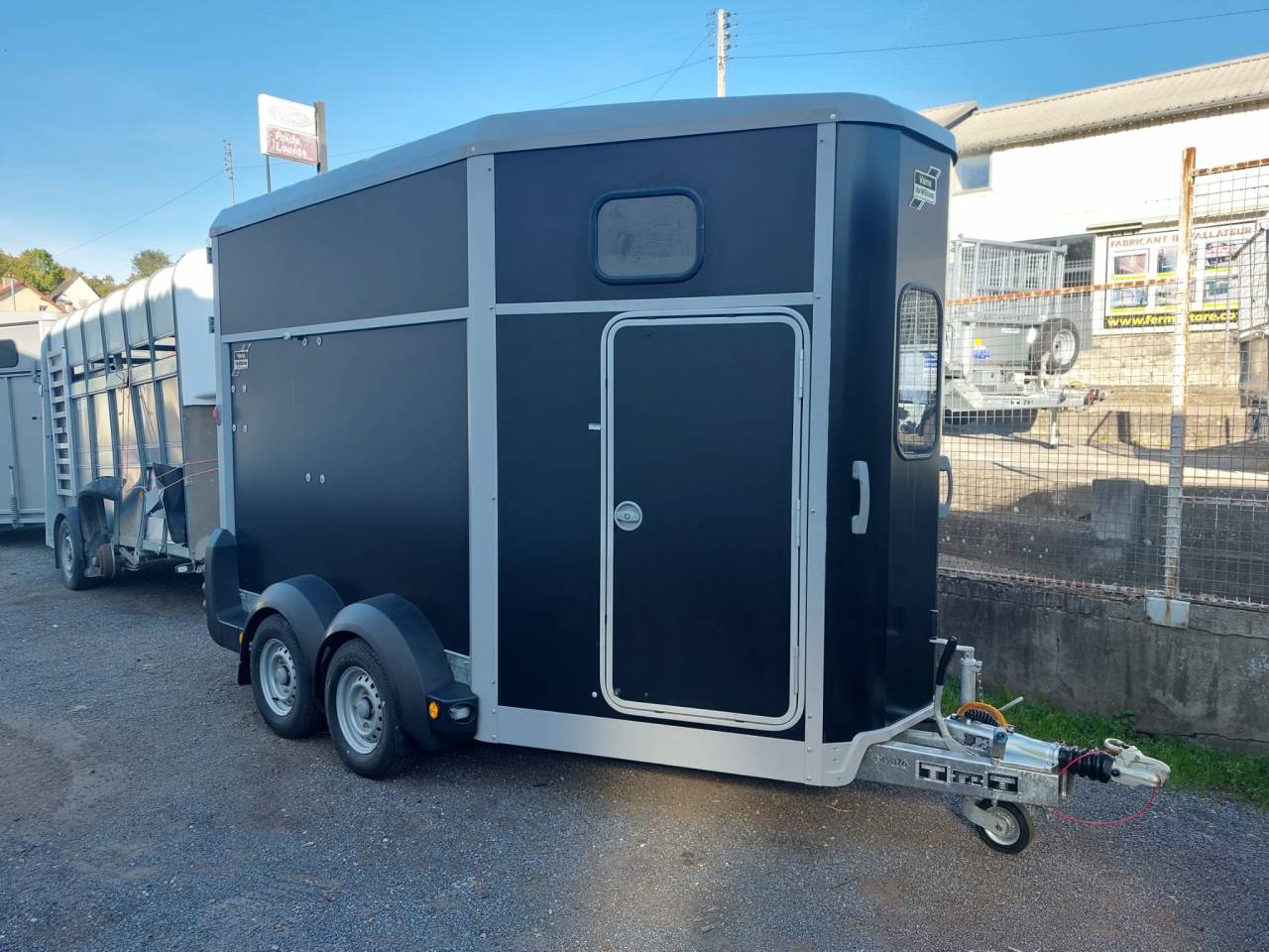 VAN NEUF – IFOR WILLIAMS – HB 511 DIAGONAL – Garage AZ auto 69